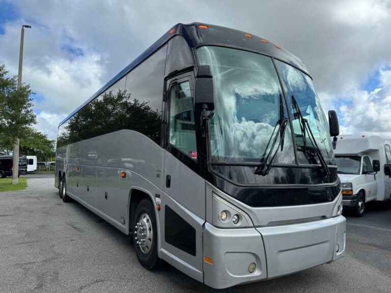 Executive Coach Bus Riverside, CA | Luxury Bus Rental